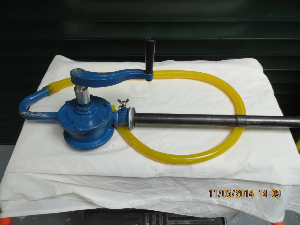 Rotary fuel transfer pump - Group 6 Sports Cars